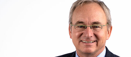 Kirchenleitung beruft Bernd-Michael Haese zum theologischen ...